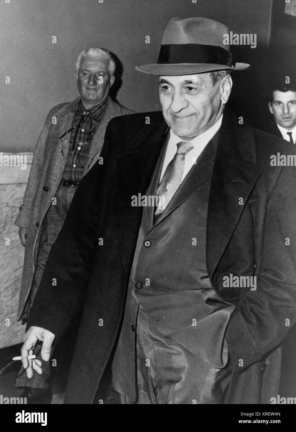 Mob crime hi-res stock photography and images - Alamy