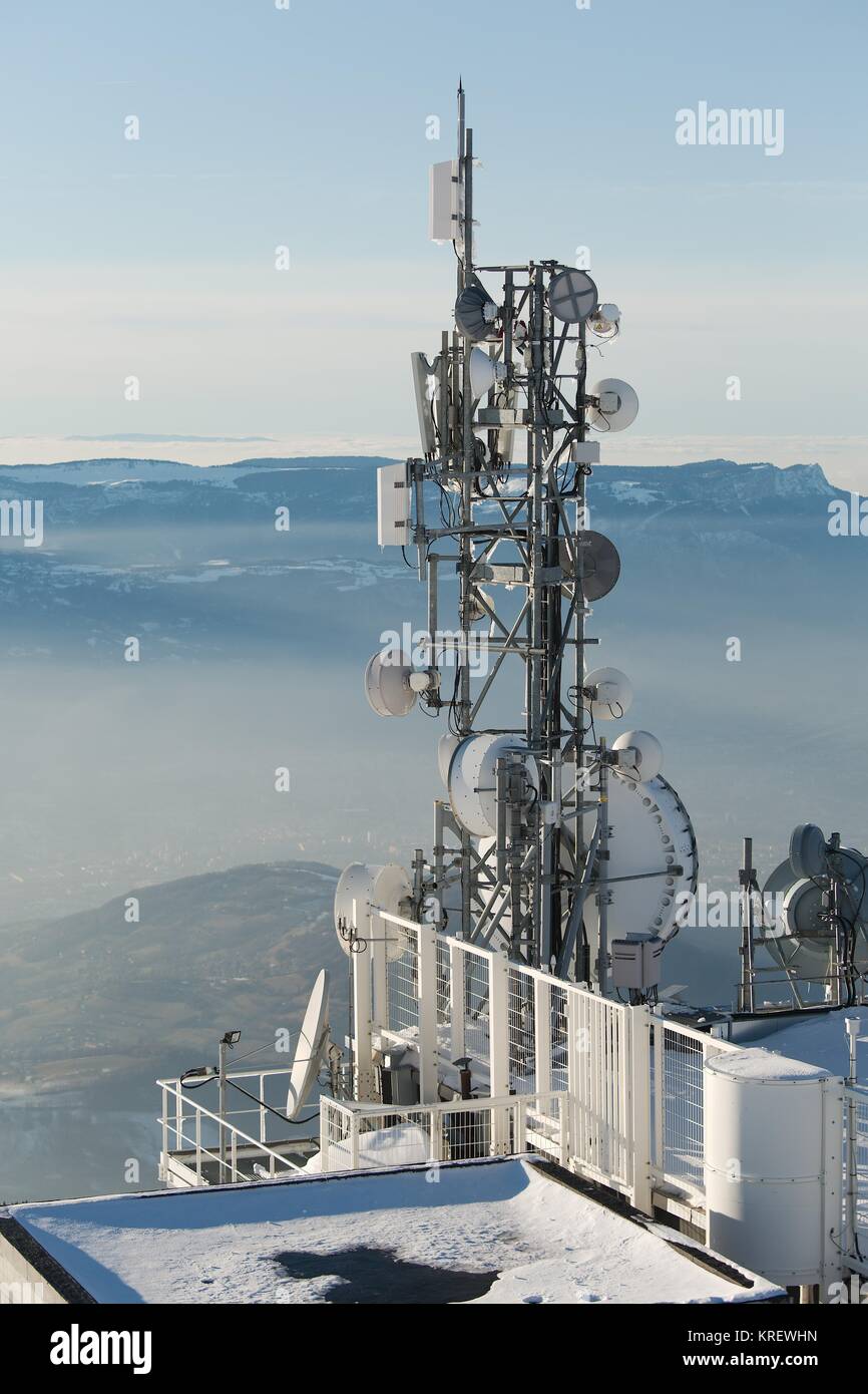 Tall transmitter tower on mountain hi-res stock photography and images ...