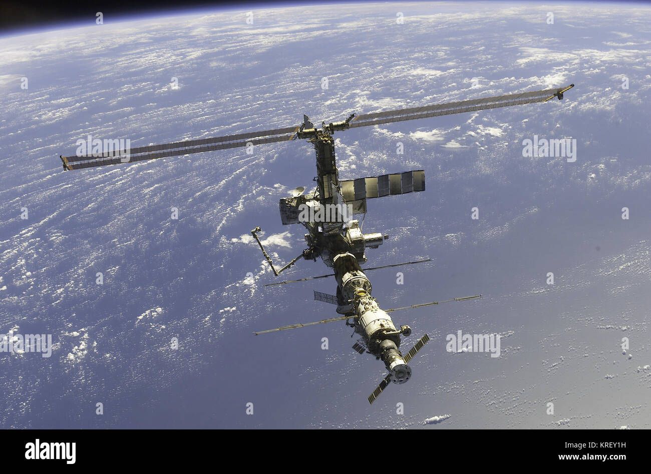 International Space Station 17 April 2002 Stock Photo - Alamy