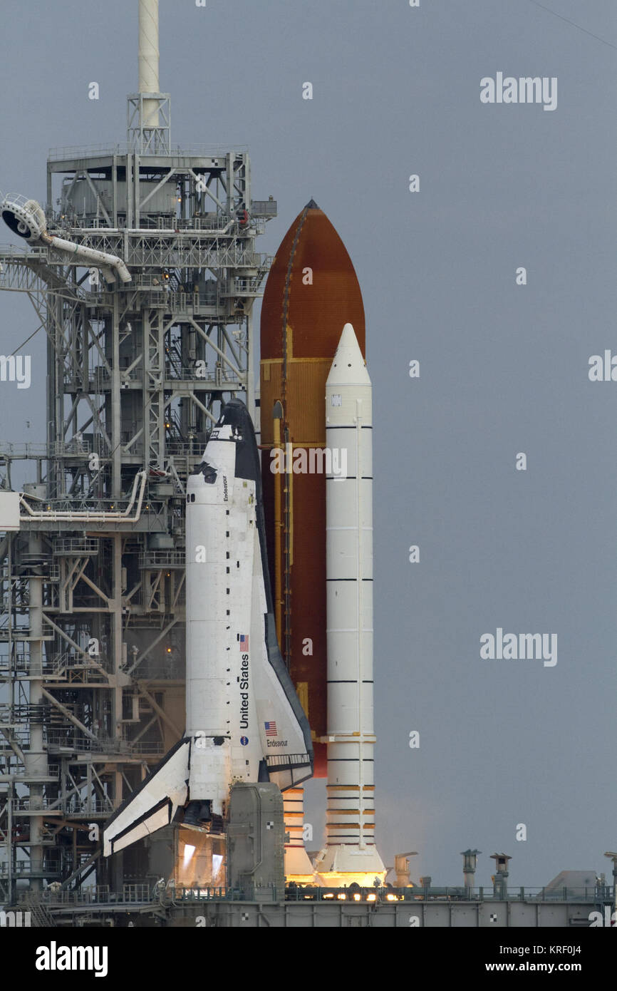 STS-134 launch 75 Stock Photo - Alamy