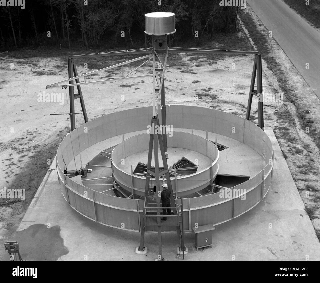 Artificial gravity Black and White Stock Photos & Images - Alamy