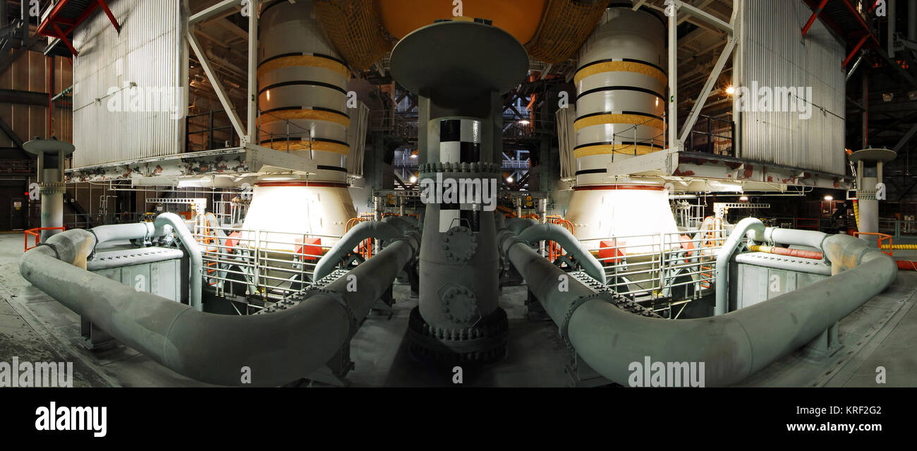 STS-133 VAB Panoramic View of SRBs and ET on Mobile Platform Stock ...