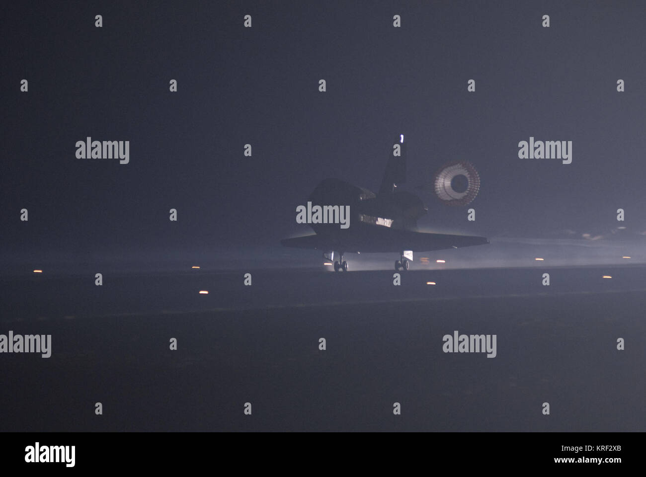 STS-135 Space Shuttle Atlantis makes its final landing 09 Stock Photo ...