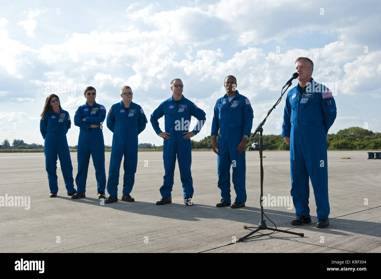STS-133 Crew Begins Dress Rehearsal Stock Photo - Alamy