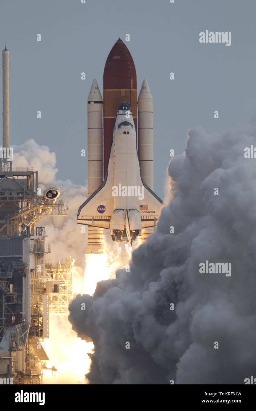 STS-134 launch 70 Stock Photo - Alamy