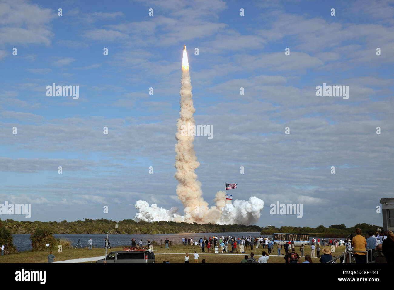 STS-129 Atlantis Launch 6 Stock Photo - Alamy