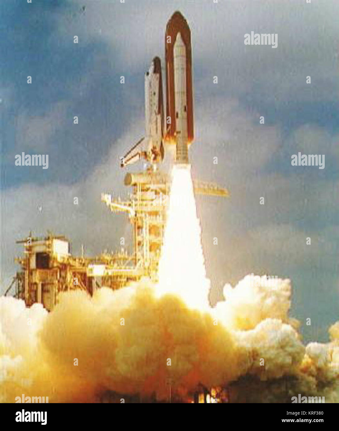 Sts 3 hi-res stock photography and images - Alamy