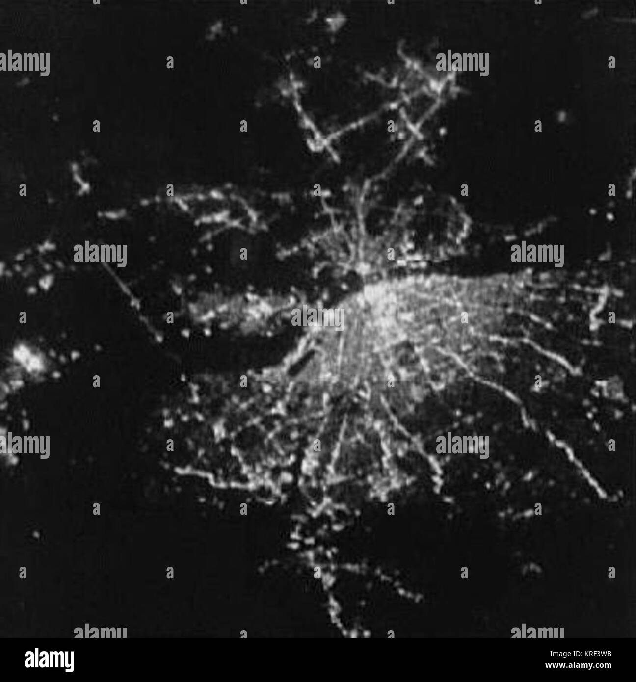 St. Louis Missouri. STS05628E29005 HERCULES Nikon NASA F4 ESC April ...