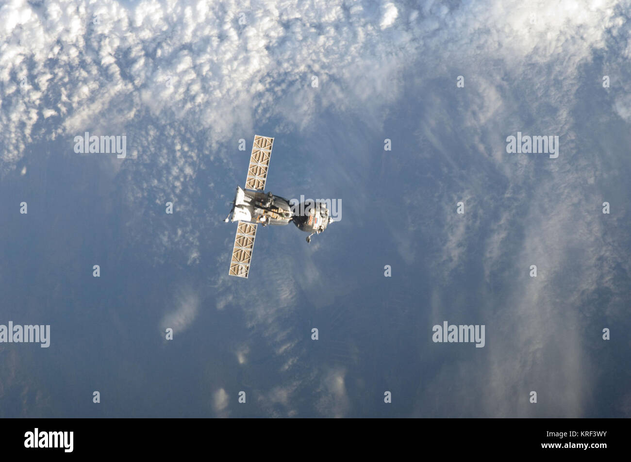 TMA-07M Undocking from ISS Stock Photo - Alamy