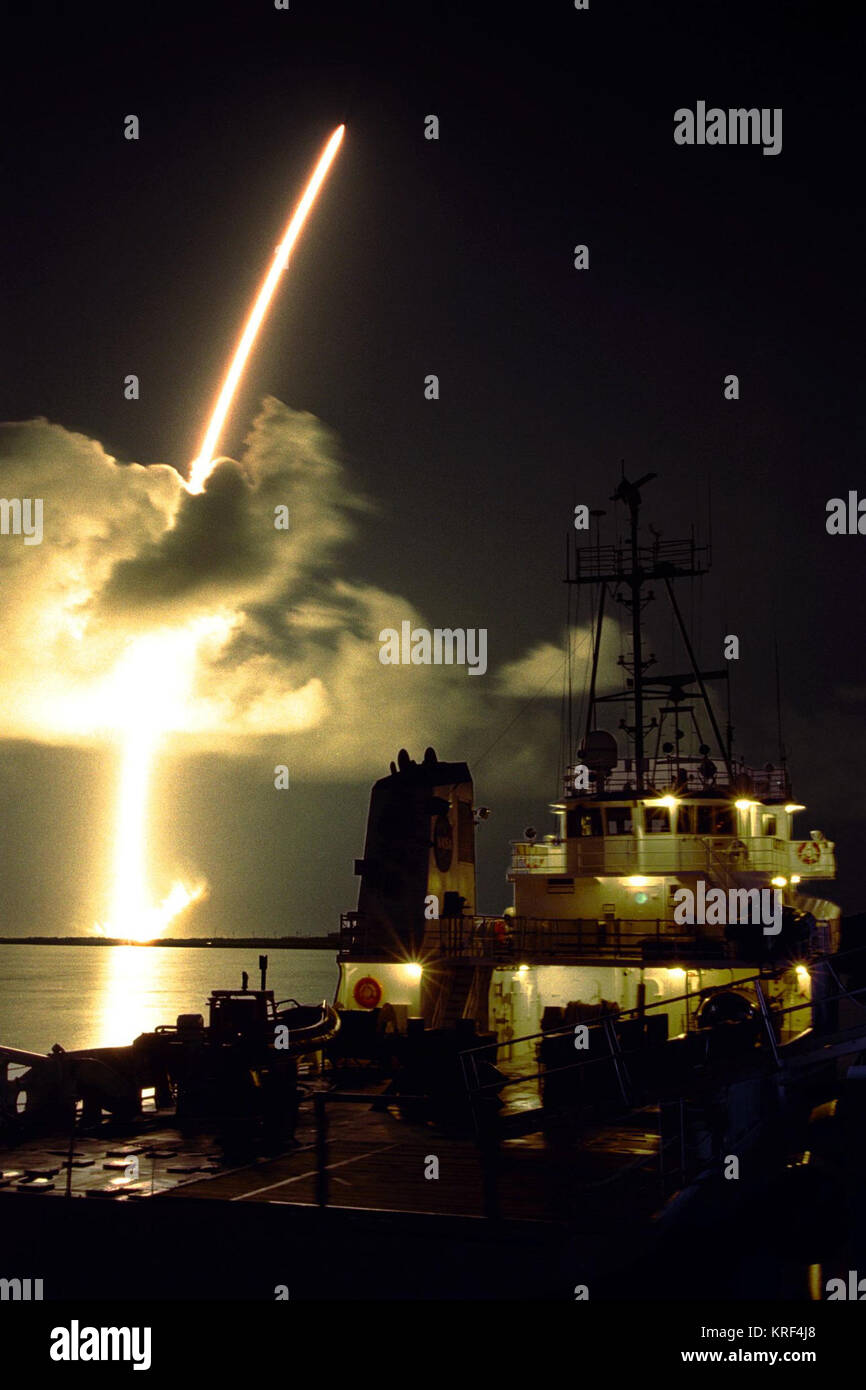 Titan iv hi-res stock photography and images - Alamy