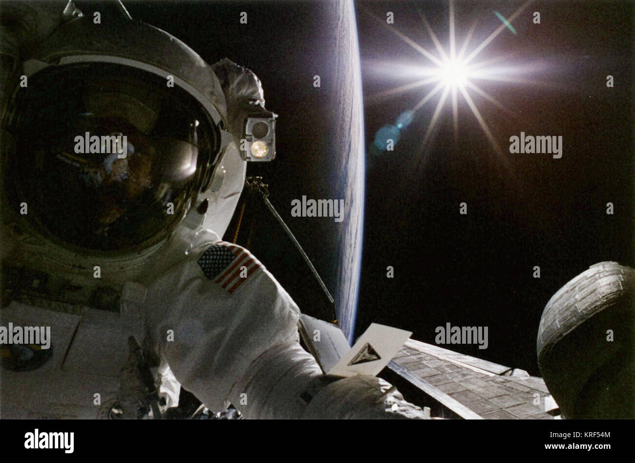 Sts 82 hi-res stock photography and images - Alamy