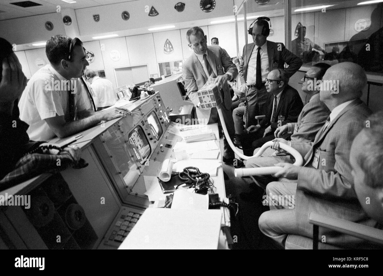 Apollo 13 astronaut Black and White Stock Photos & Images - Alamy