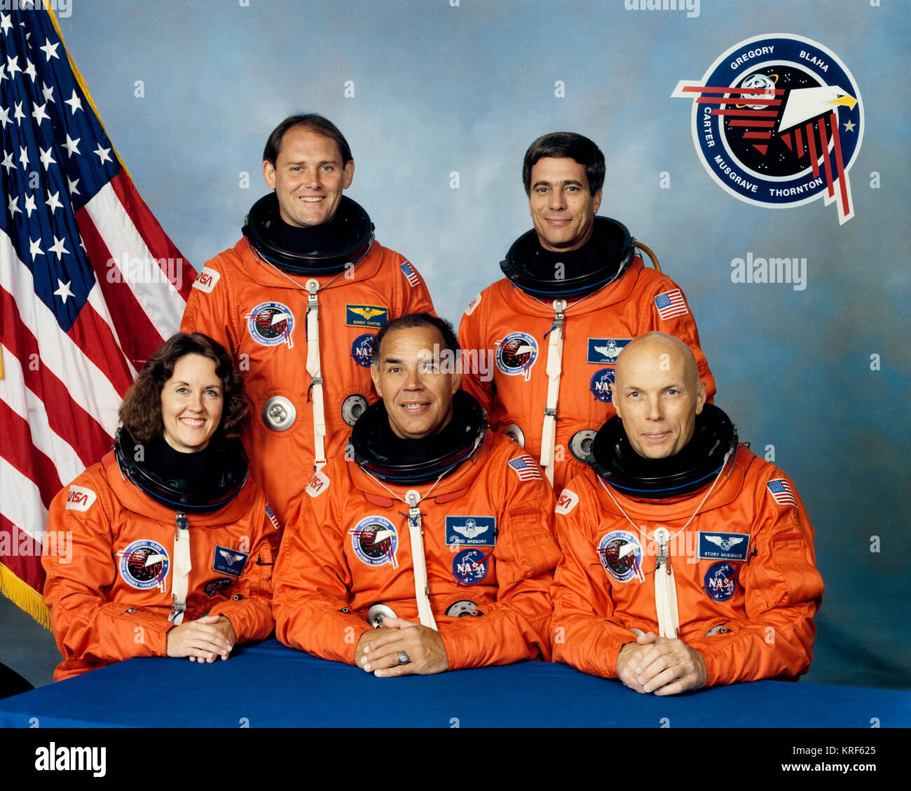 Sts 33 hi-res stock photography and images - Alamy