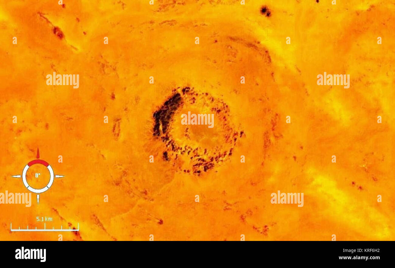 Oasis crater hi-res stock photography and images - Alamy