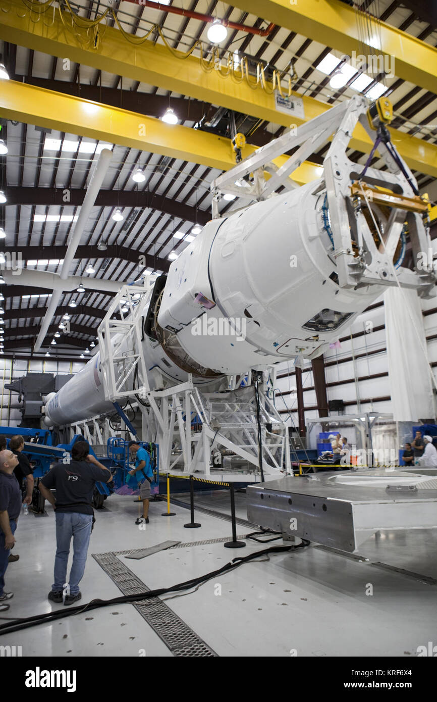 CRS SpX-1 Dragon int Stock Photo - Alamy