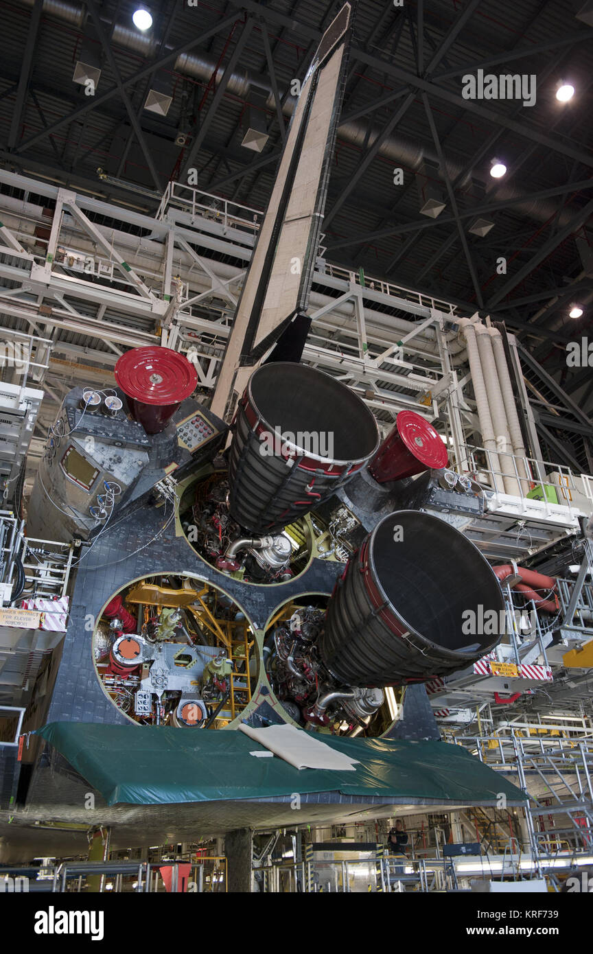 Instalación de Main Engines a Atlantis Stock Photo - Alamy