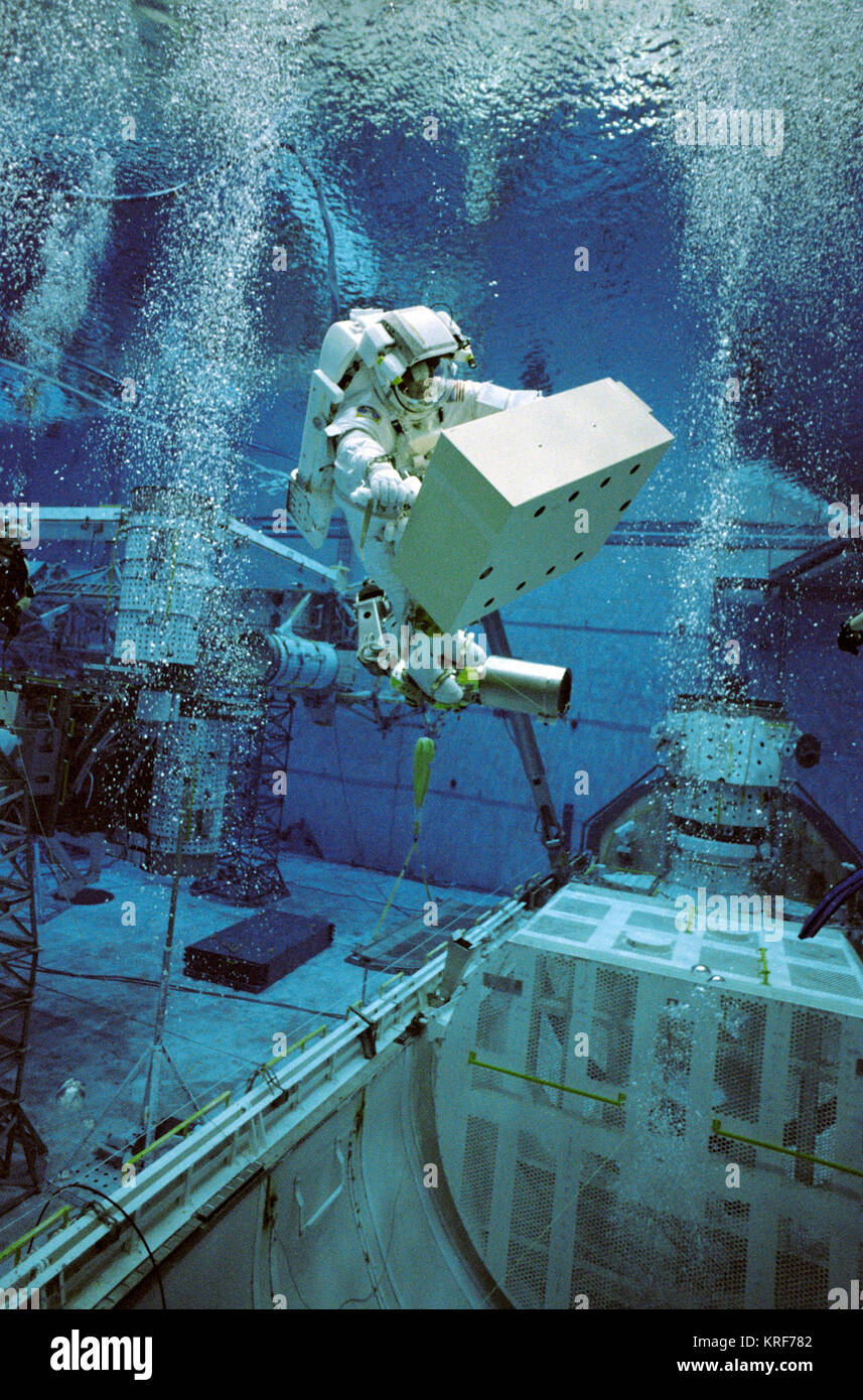Christer Fuglesang underwater EVA simulation for STS-116 Stock Photo ...