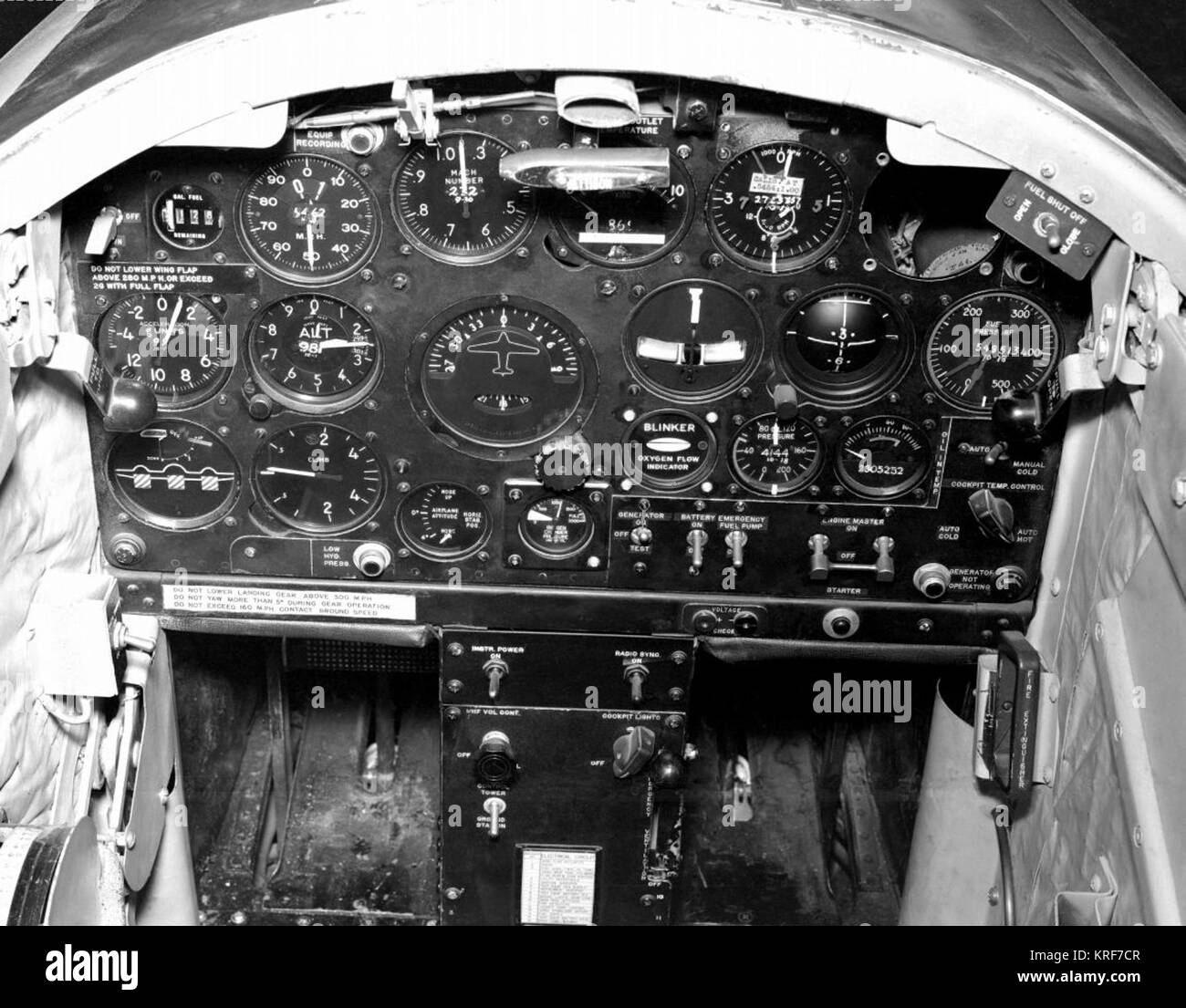 Cockpit data Black and White Stock Photos & Images - Alamy
