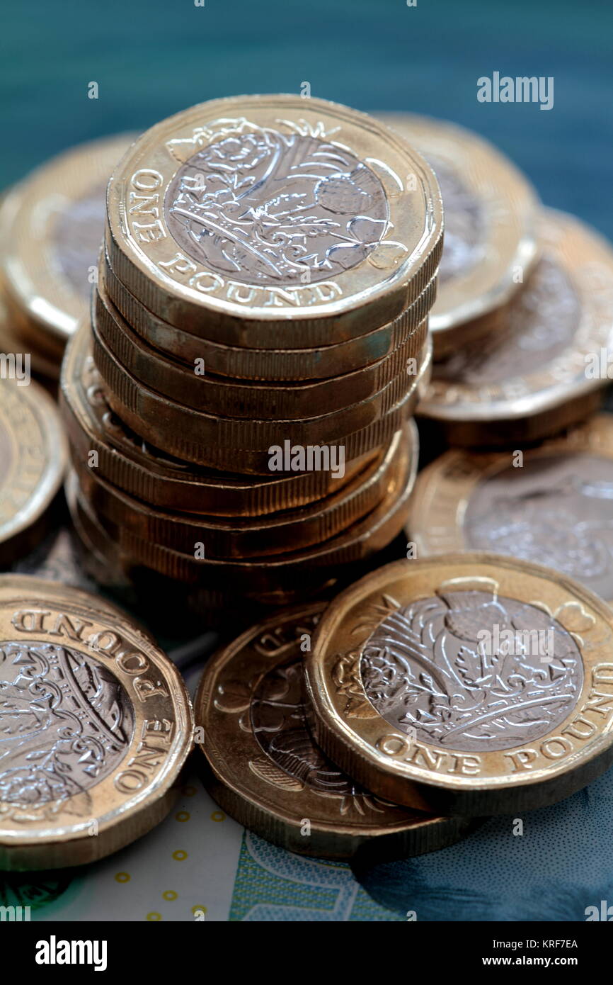 New pound coin Stock Photo - Alamy