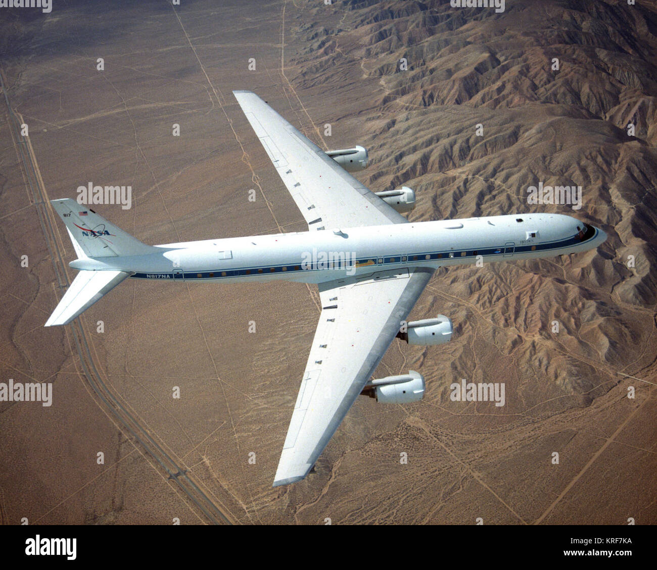 Douglas DC-8 Airborne Laboratory in flight Stock Photo - Alamy