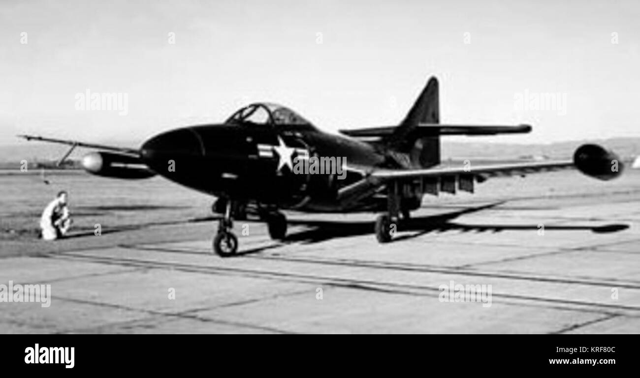 F9f panther hi-res stock photography and images - Alamy