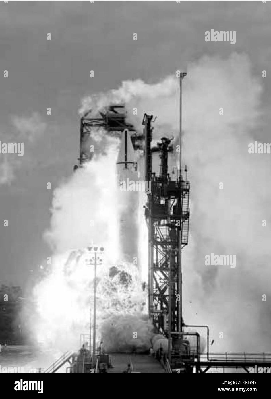 Explosion analysis Black and White Stock Photos & Images - Alamy