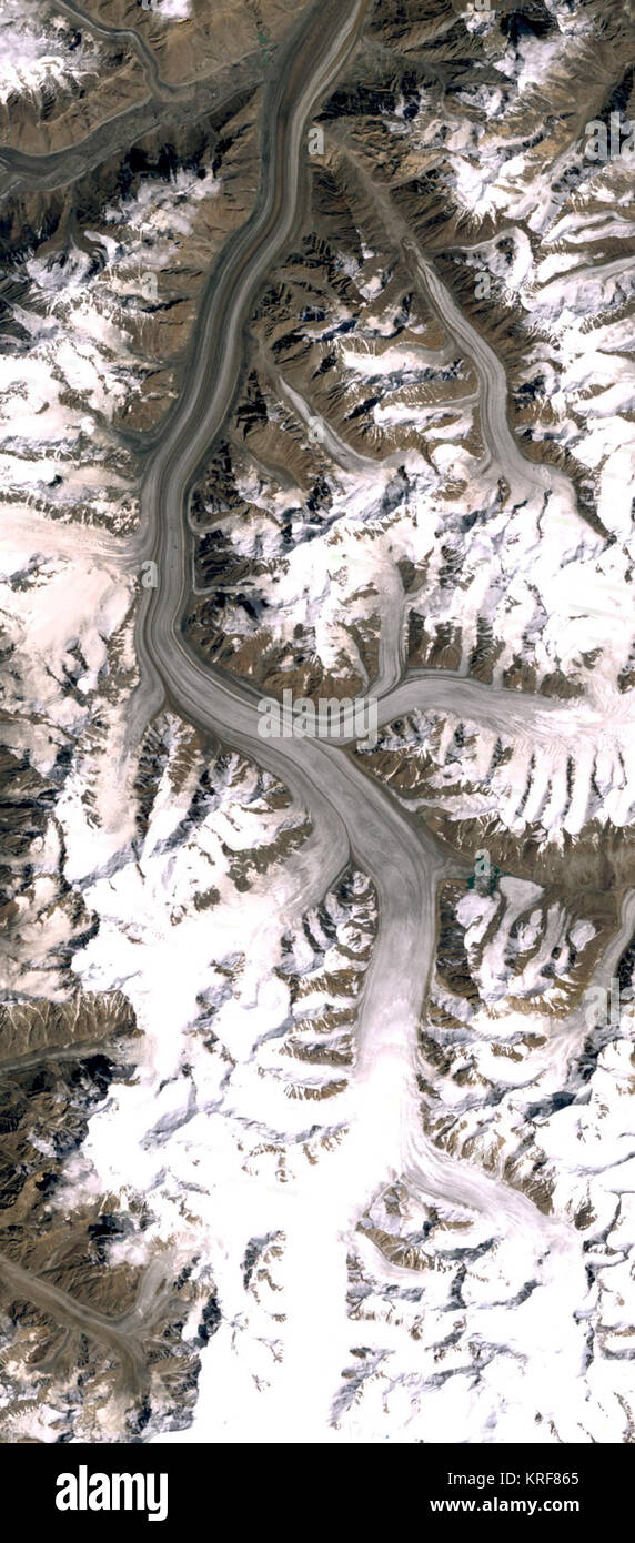 Fedchenko glacier hi-res stock photography and images - Alamy