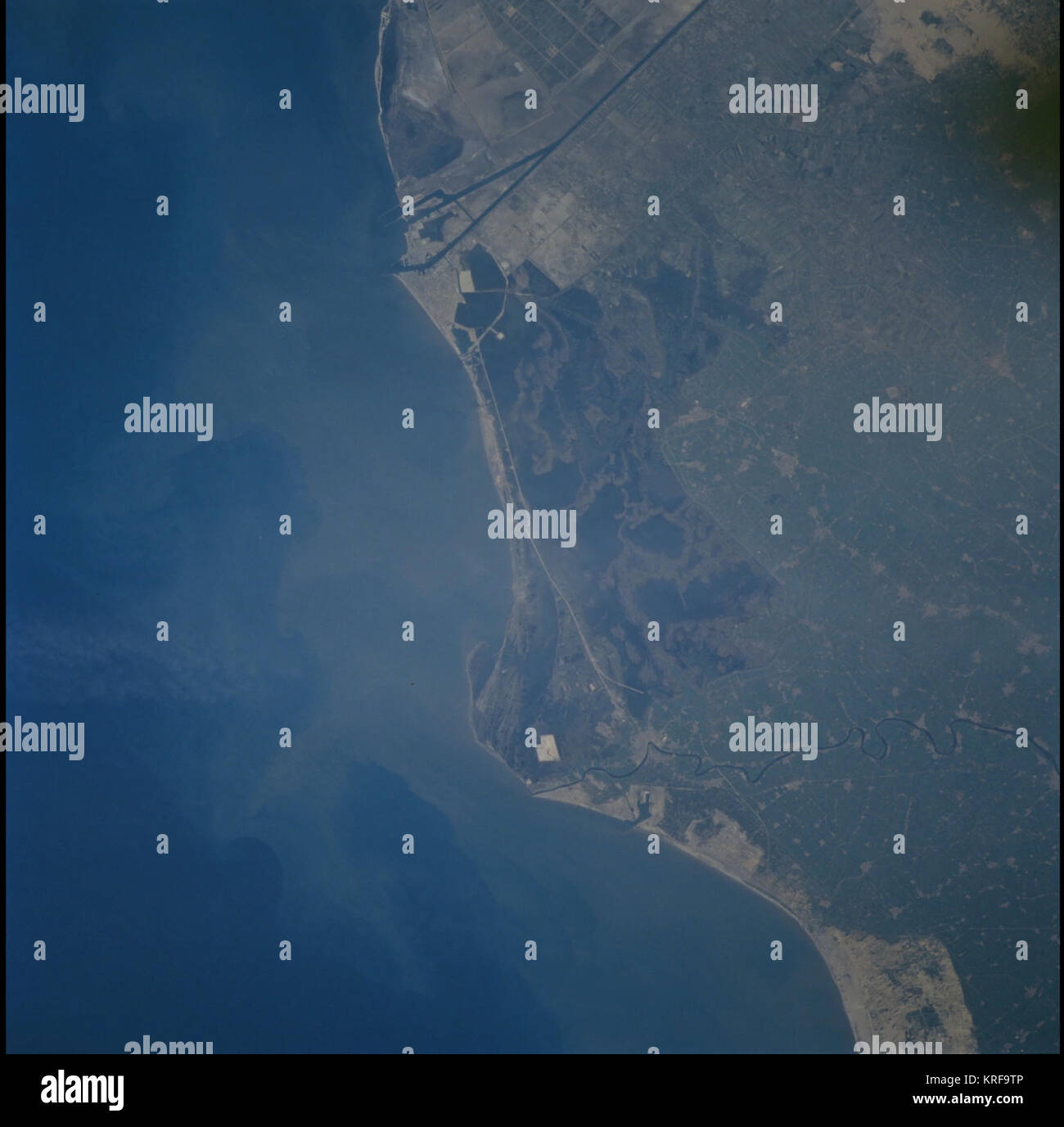 Lake manzala hi-res stock photography and images - Alamy
