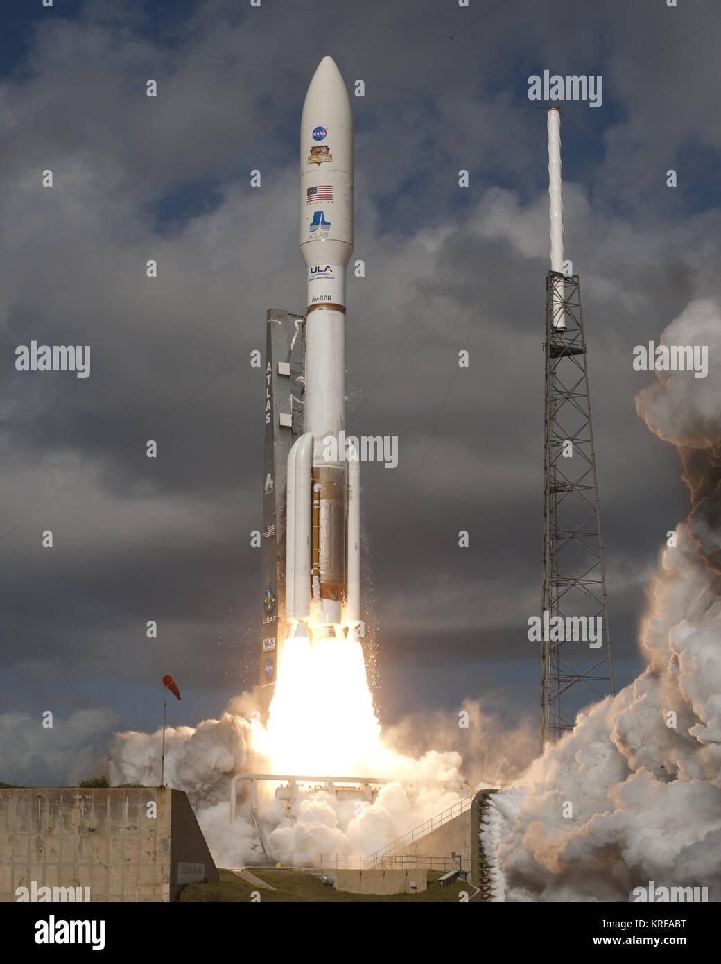 Astrophysics laboratory hi-res stock photography and images - Alamy