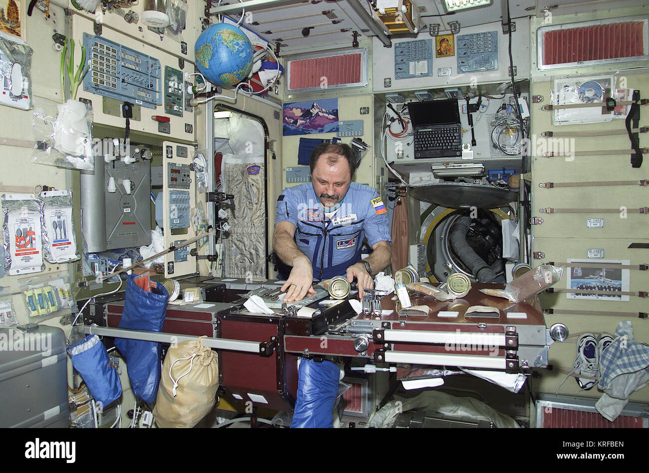 Sts 104 hi-res stock photography and images - Alamy