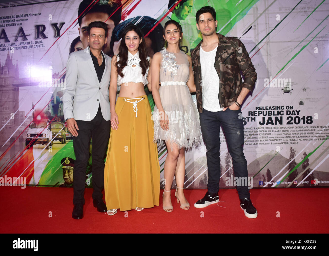 Mumbai, India. 19 Dec, 2017. Indian film actor Manoj Bajpayee, Pooja ...