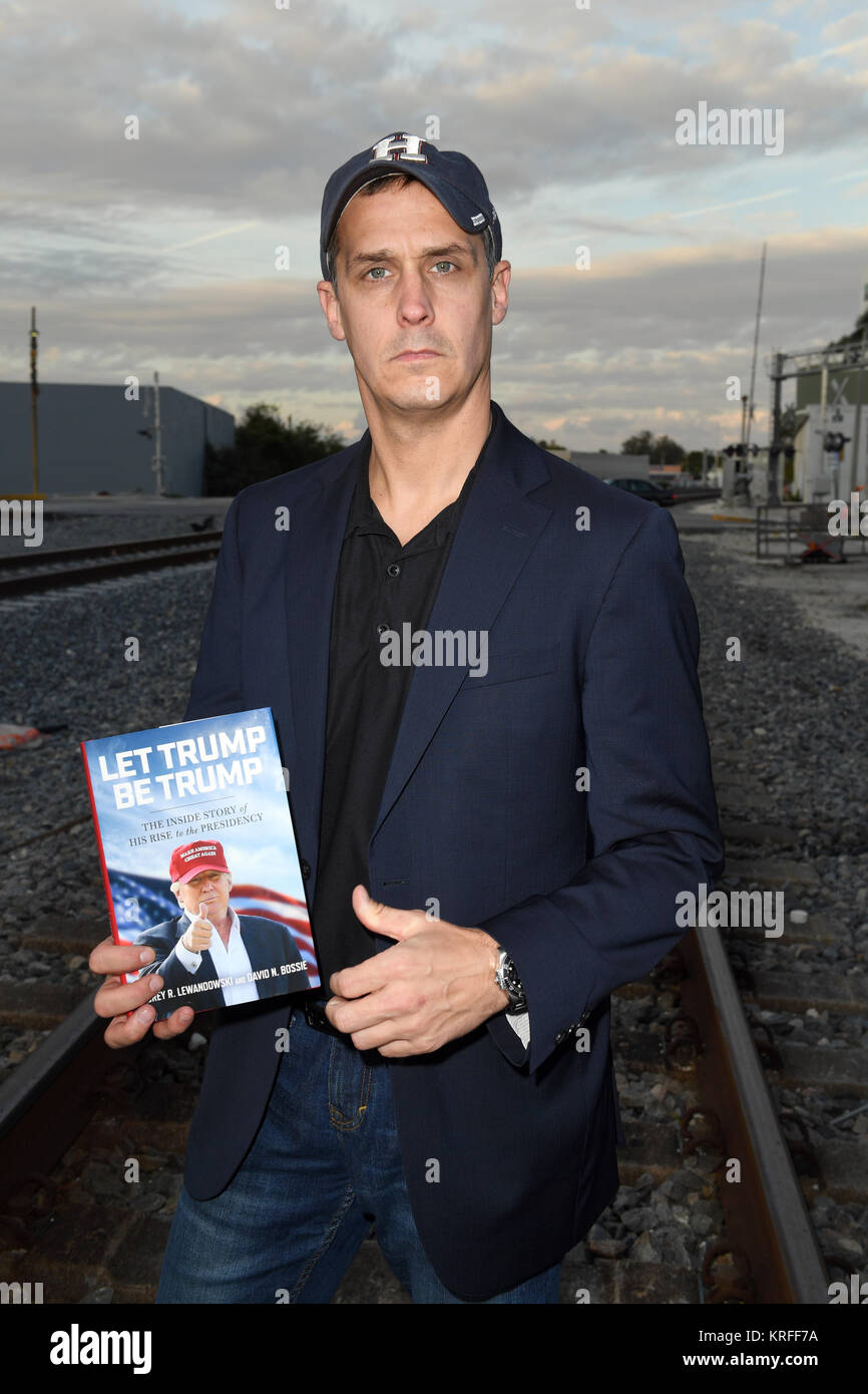 Corey lewandowski hi-res stock photography and images - Alamy