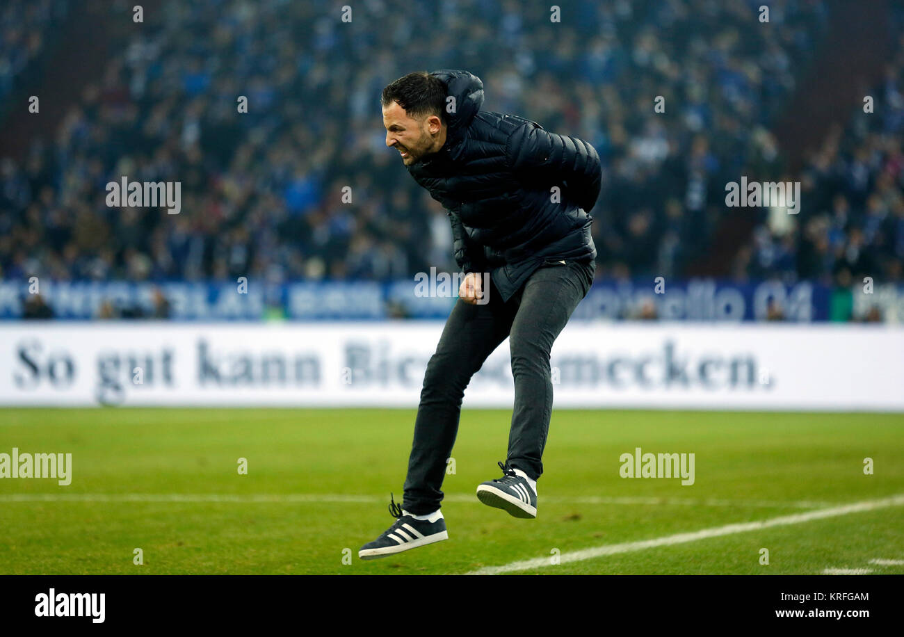 Schalke's coach Domenico Tedesco reacts during the German DFB Cup ...