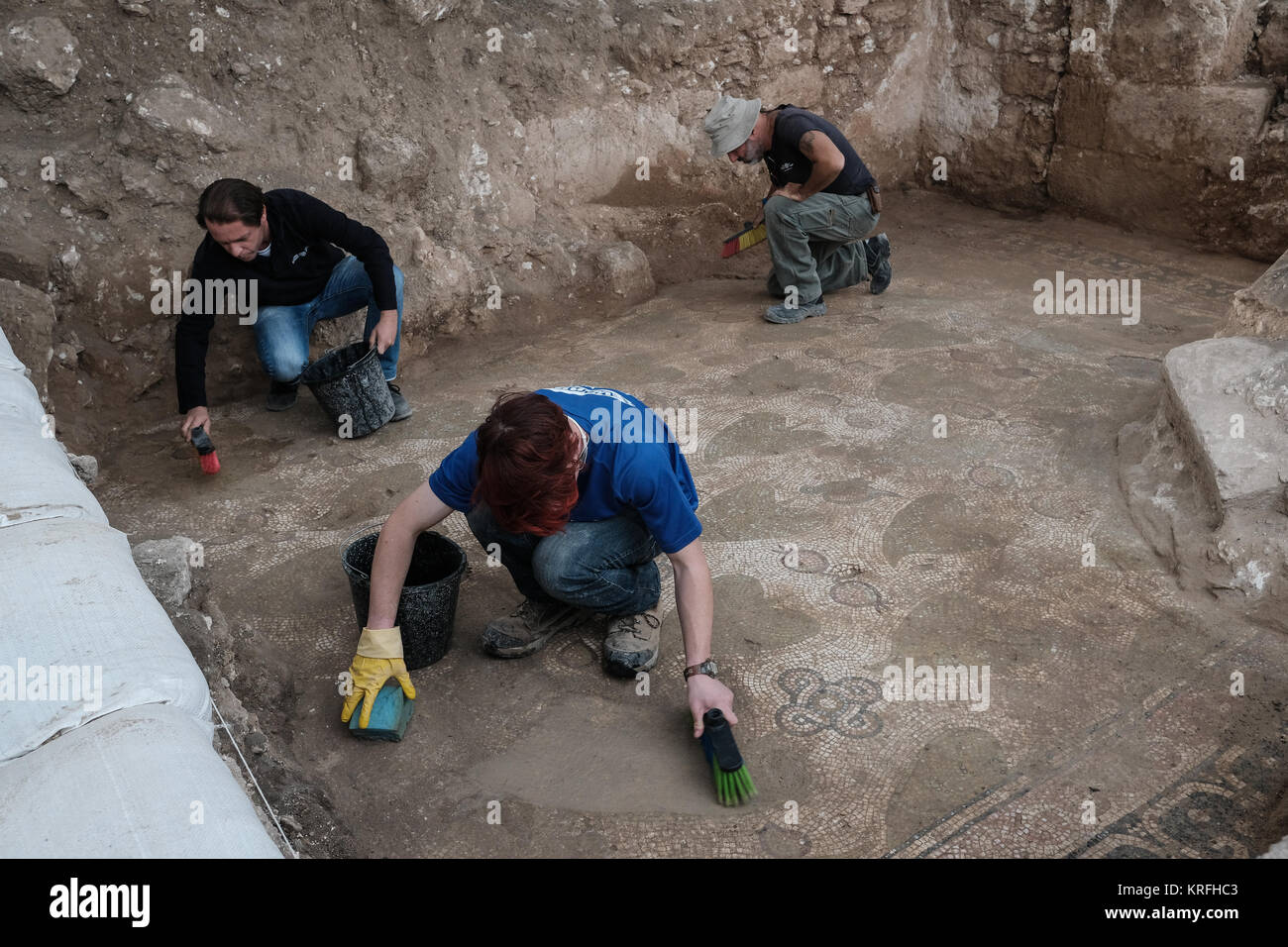 Bet Shemesh, Israel. 20th December, 2017. Archaeologists and workers of ...