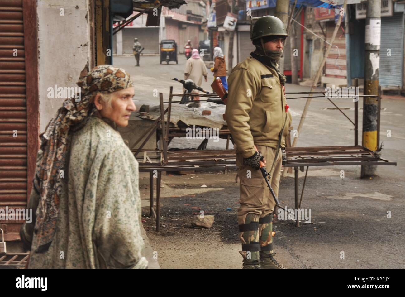 Kashmiri people hi-res stock photography and images - Alamy