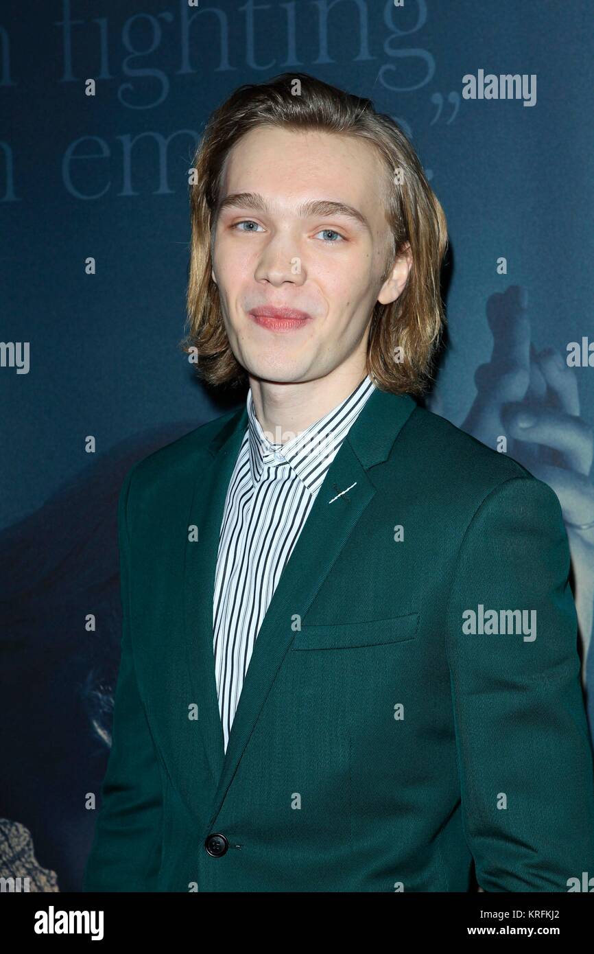 Beverly Hills, CA. 18th Dec, 2017. Charlie Plummer at arrivals for ALL ...
