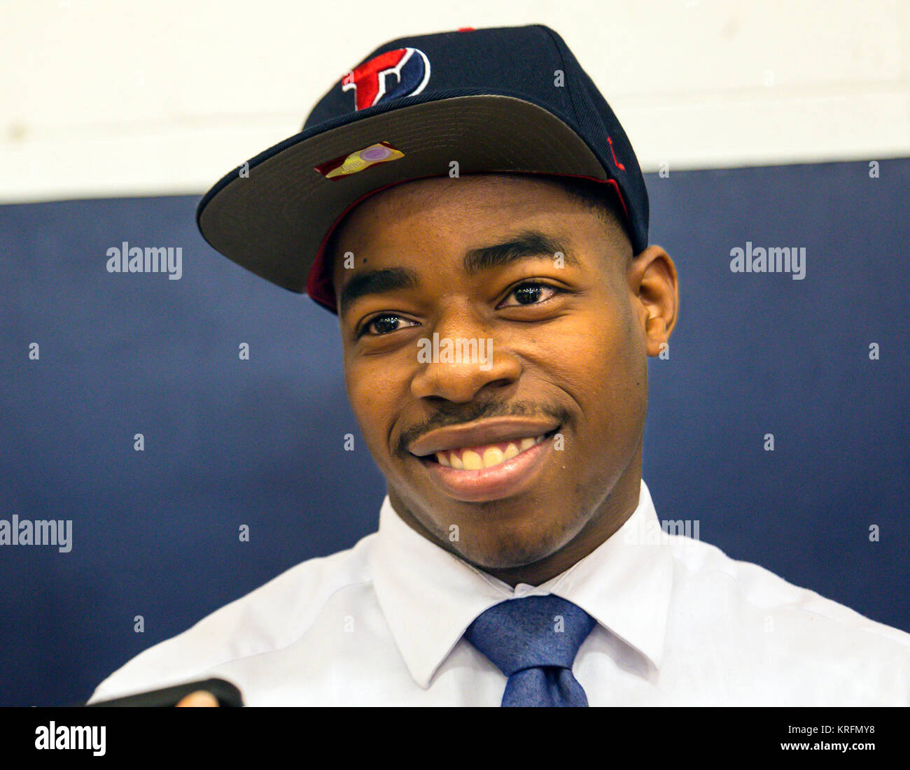 Mississippi state university football hi-res stock photography and ...