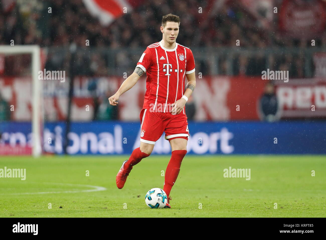 Munchen, Germany. 13th Dec, 2017. Niklas Sule (Bayern) Football/Soccer ...