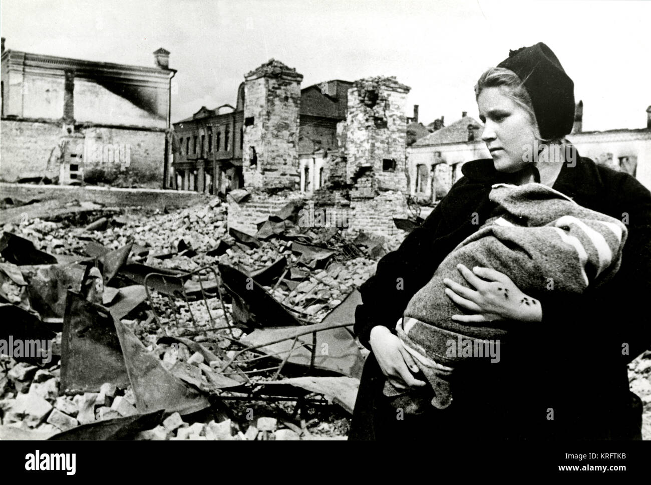 Ww2 And Baby High Resolution Stock Photography and Images - Alamy