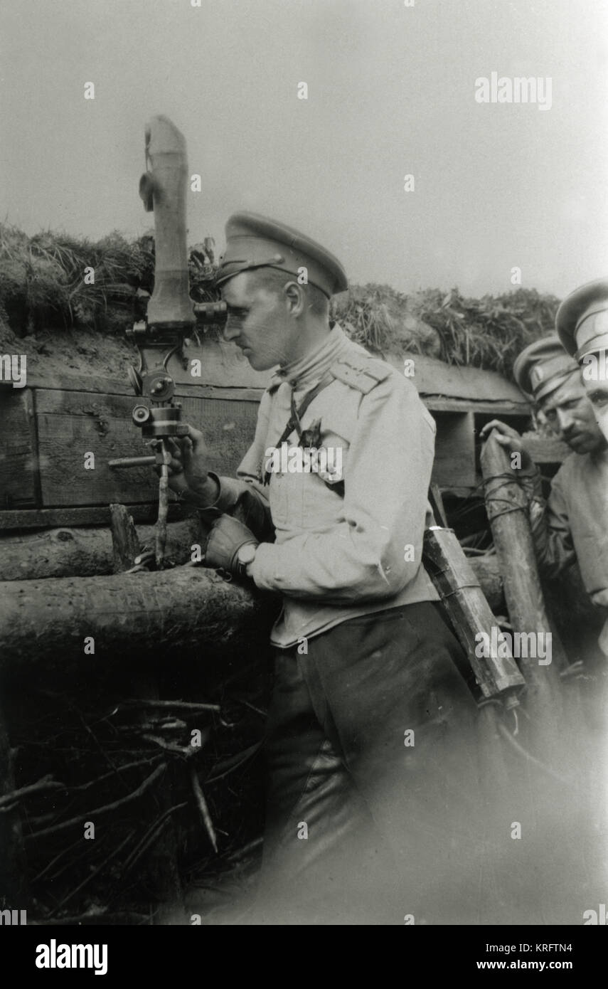 WW1 - Russian Front - Officer using a trench periscope Stock Photo - Alamy