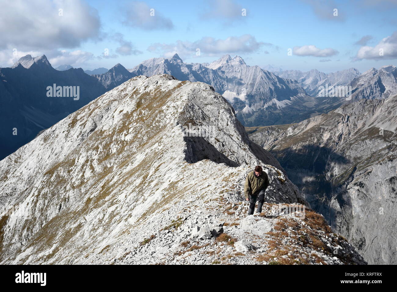 Pressure rise hi-res stock photography and images - Alamy