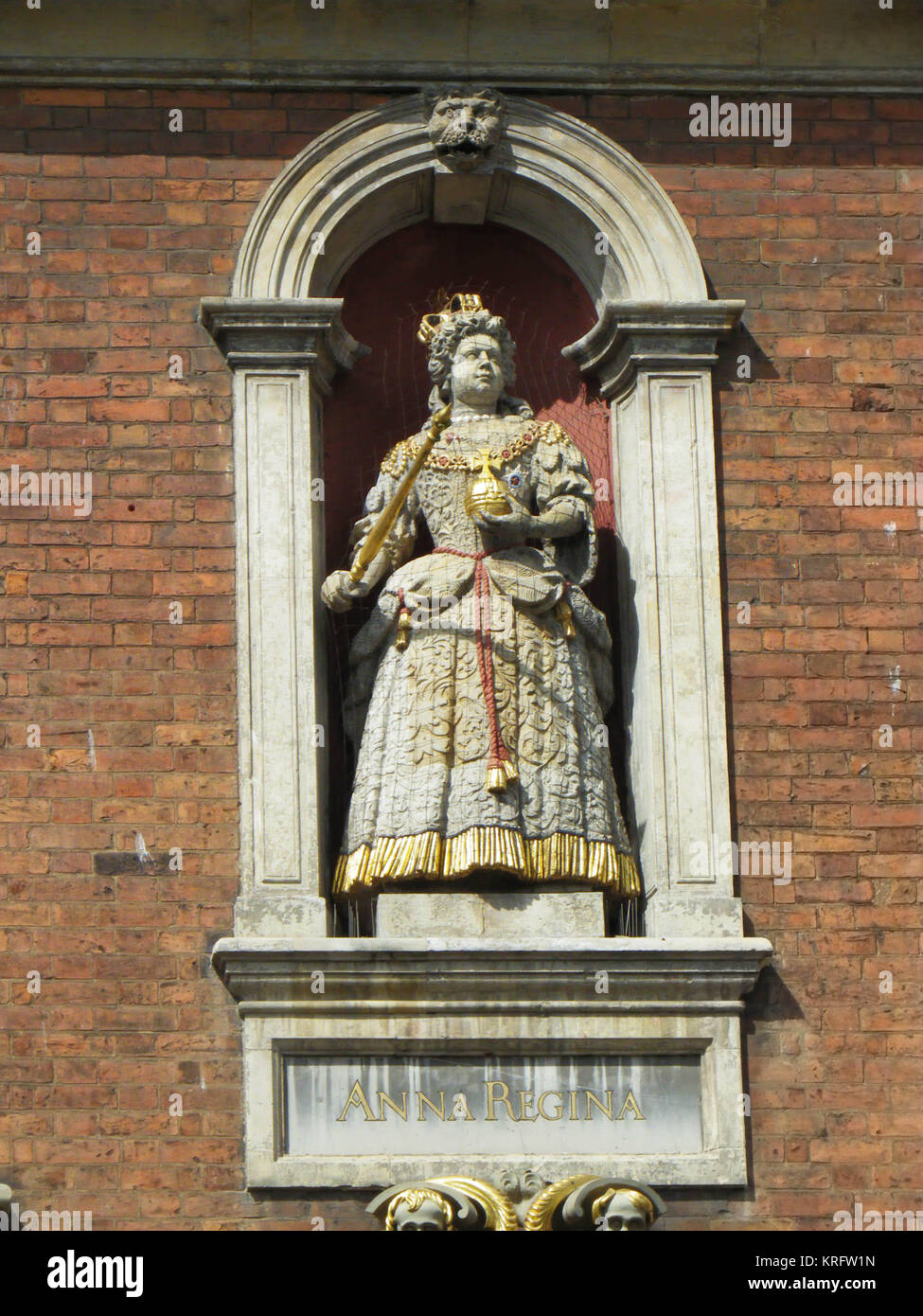 Queen orb crown sceptre hi-res stock photography and images - Alamy