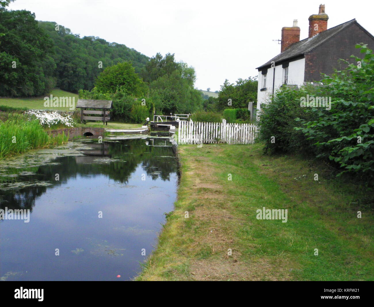 The montgomery canal hi-res stock photography and images - Alamy