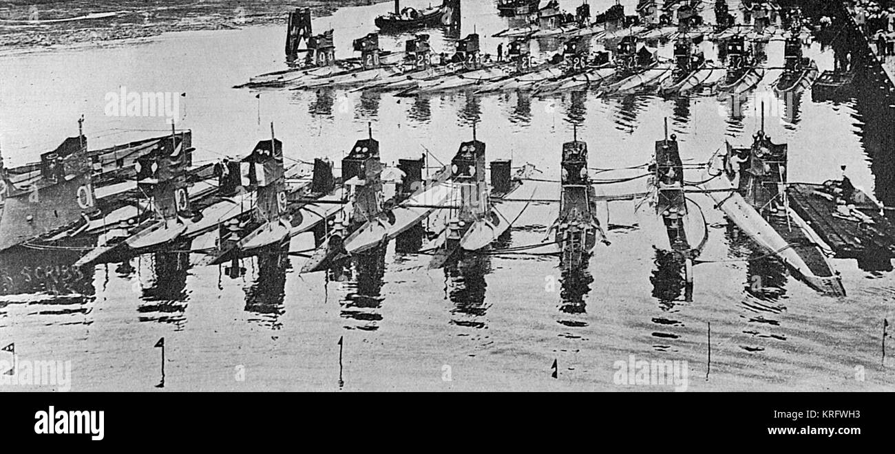 British submarines in dock, WW1 Stock Photo - Alamy