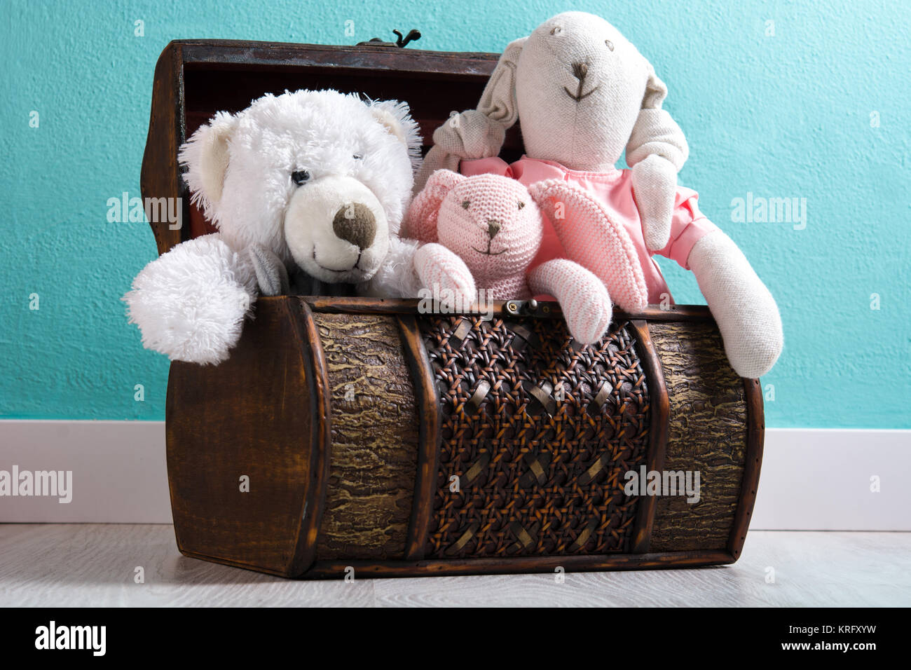 Teddy bears in a chest Stock Photo - Alamy