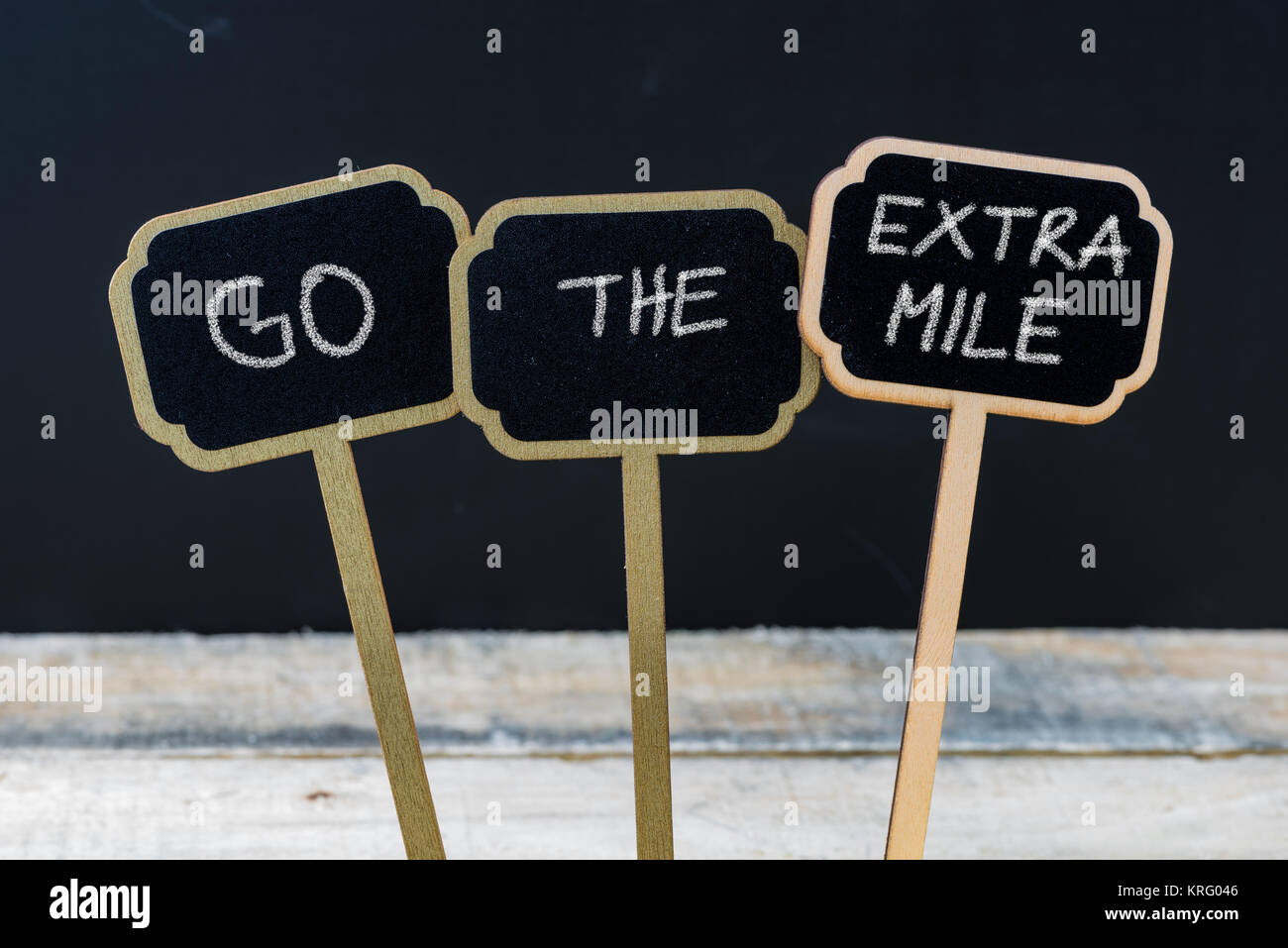 Extra deal label sign hi-res stock photography and images - Alamy