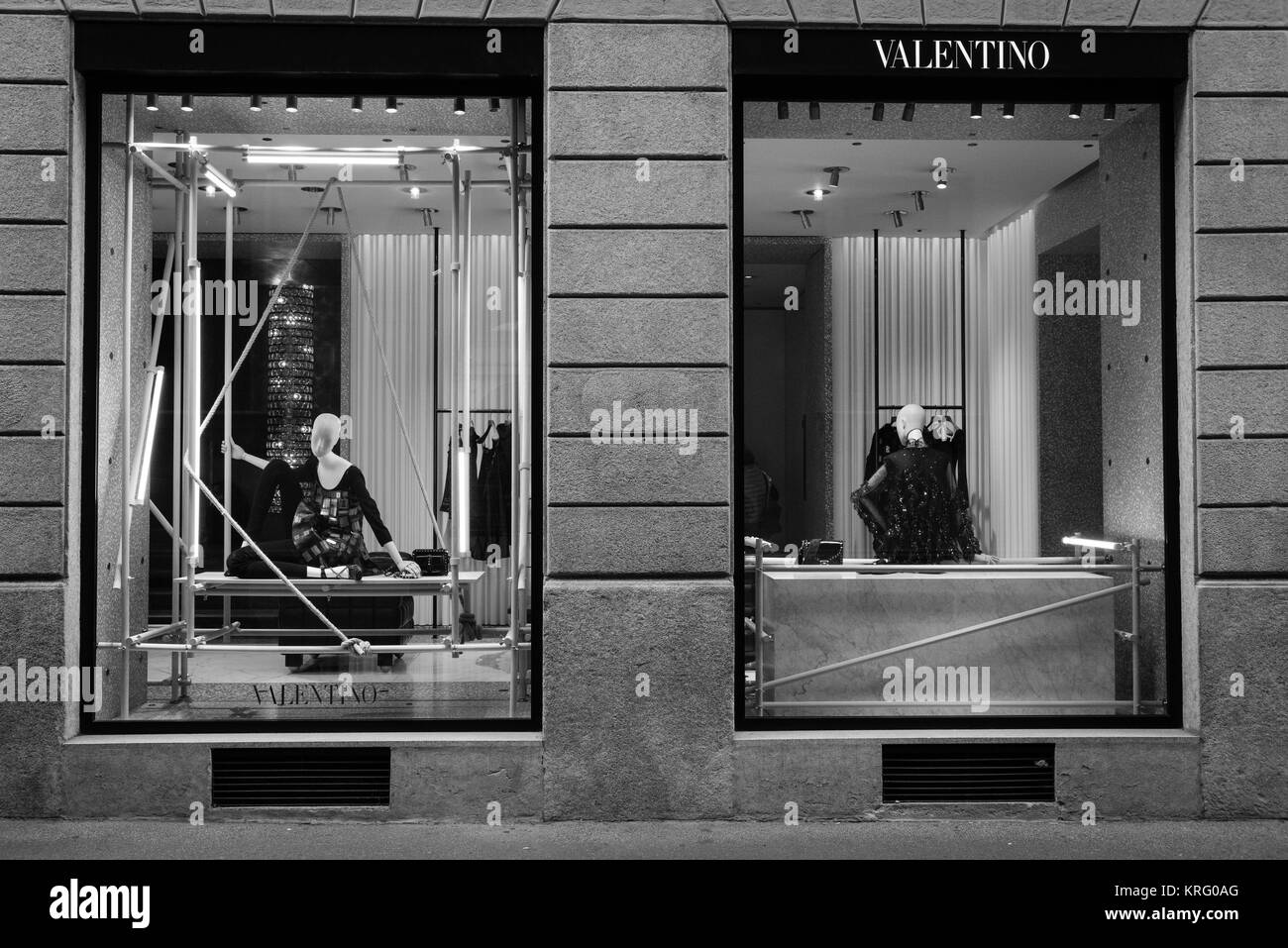 Milan - October 9, 2016: Valentino store in Milan Stock Photo - Alamy