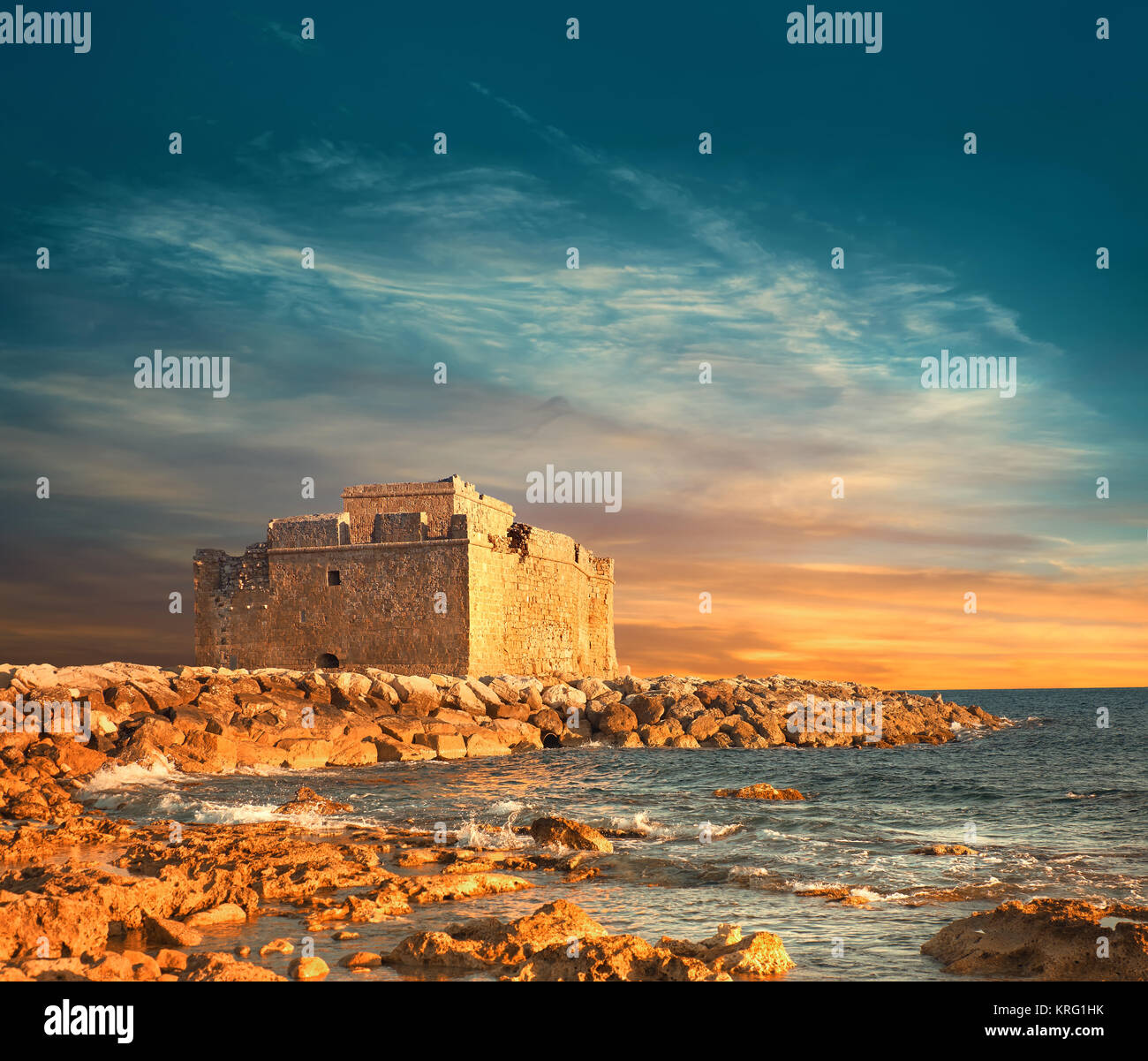 Turkish castle hi-res stock photography and images - Alamy