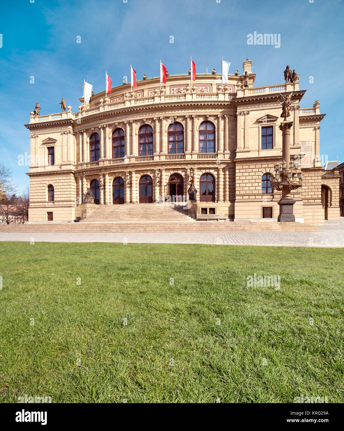Front facade concert hall hi-res stock photography and images - Alamy