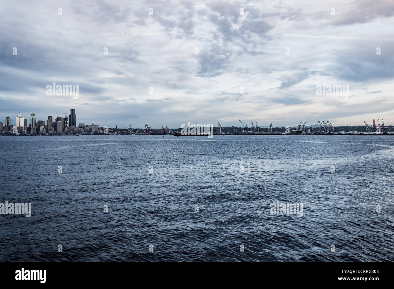 Spectacular view on the ocean bay near Seattle Stock Photo - Alamy